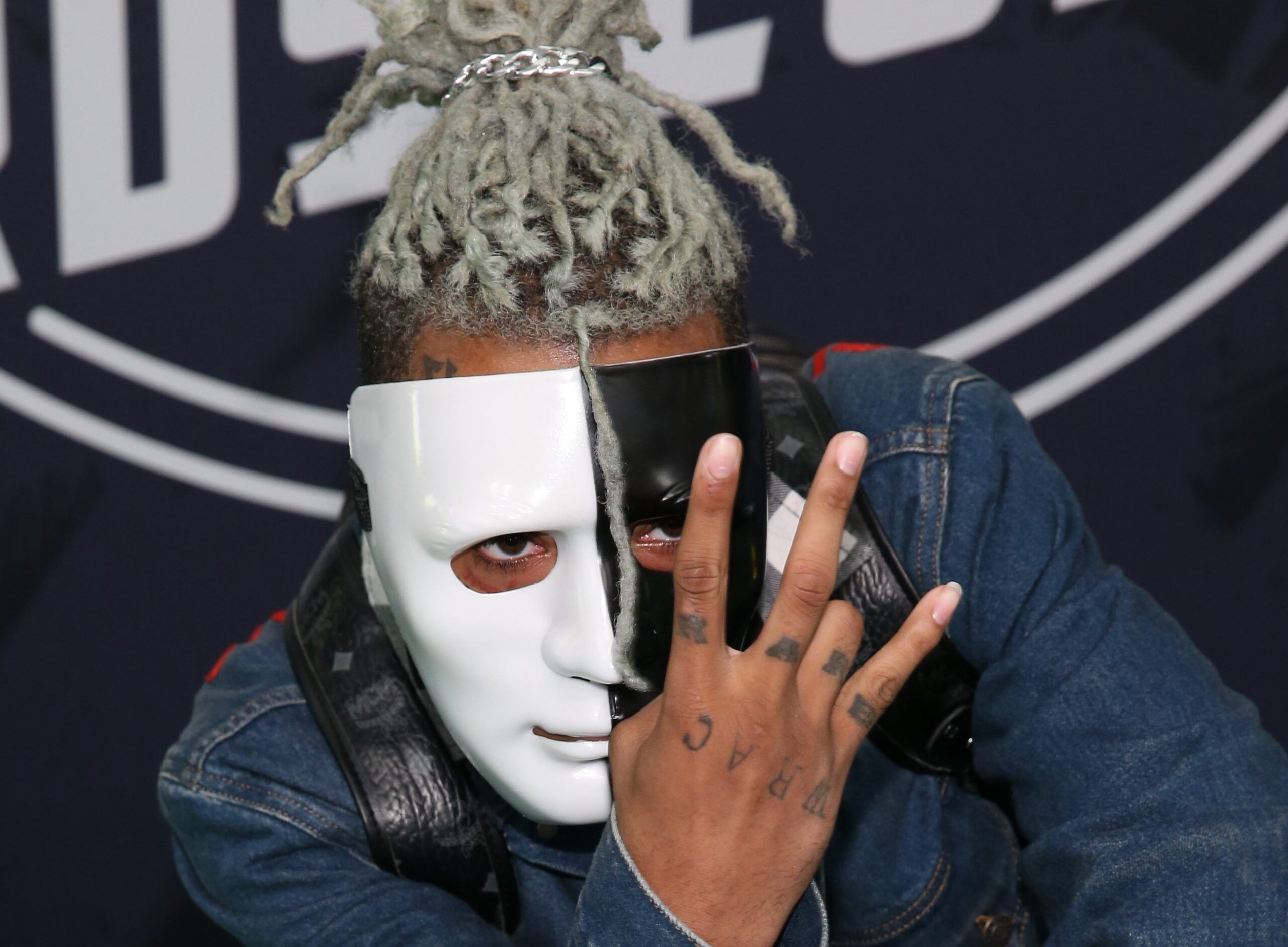 Photos Of XXXTentacion’s Old Notebook Surface Online