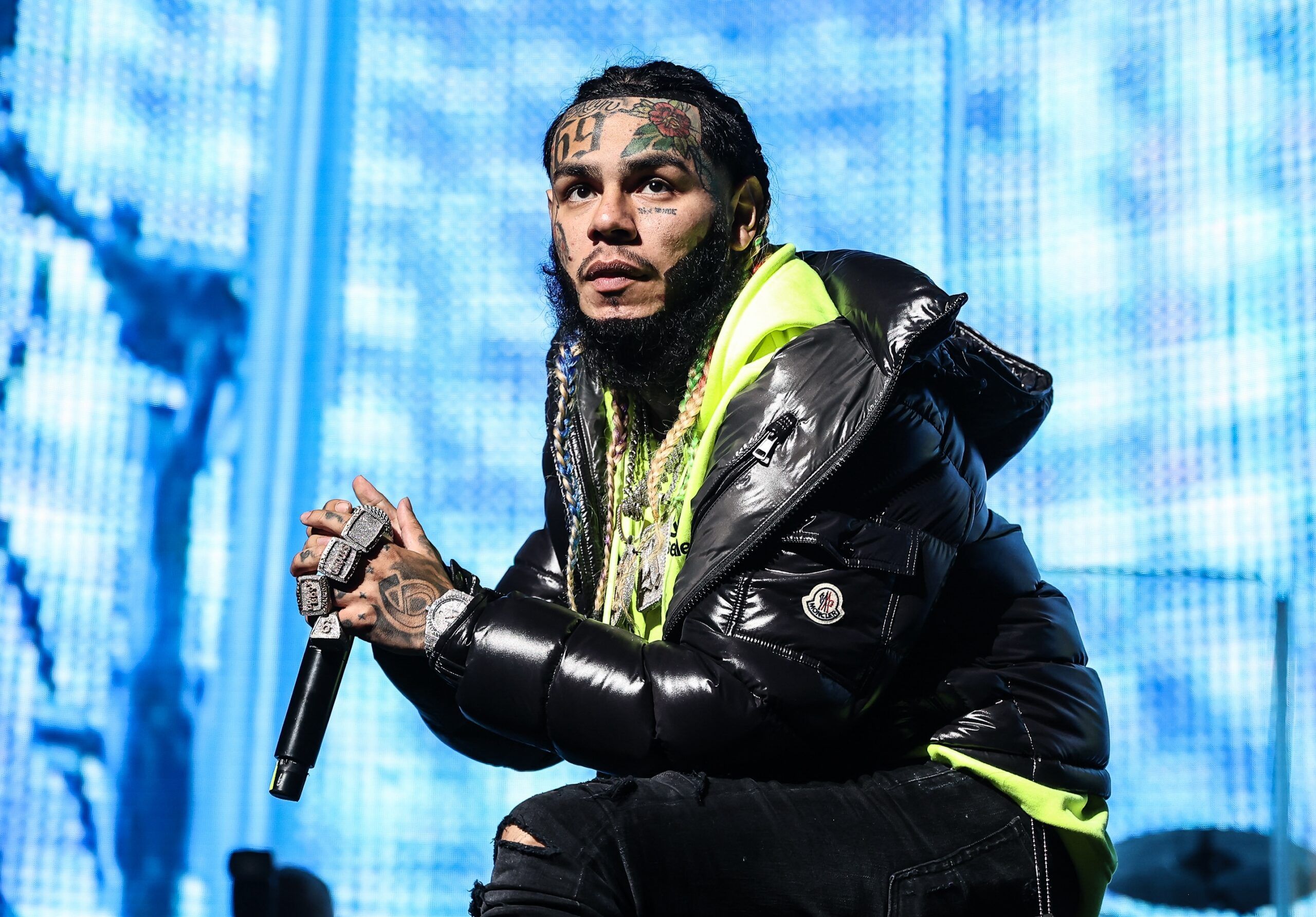 6ix9ine Pays Tribute To Ariela La Langosta Following Her Death