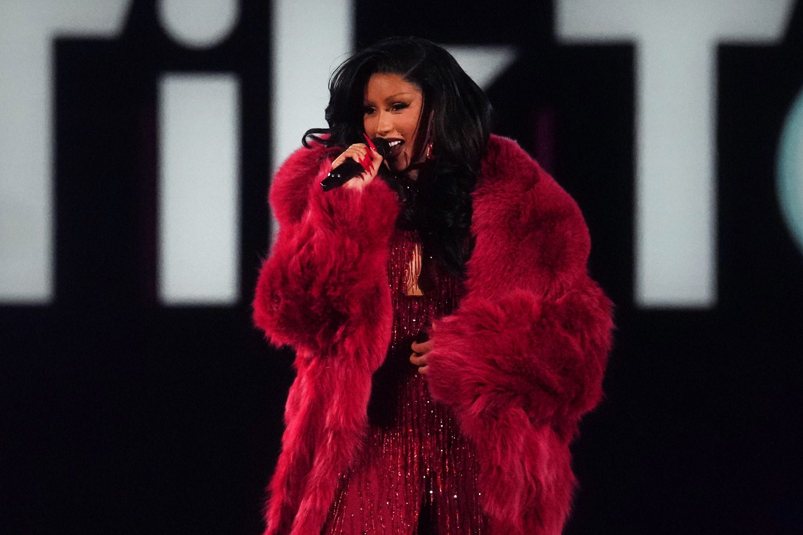 Stefon Diggs Trolls Cardi B On IG Over BBL Smell Rumor