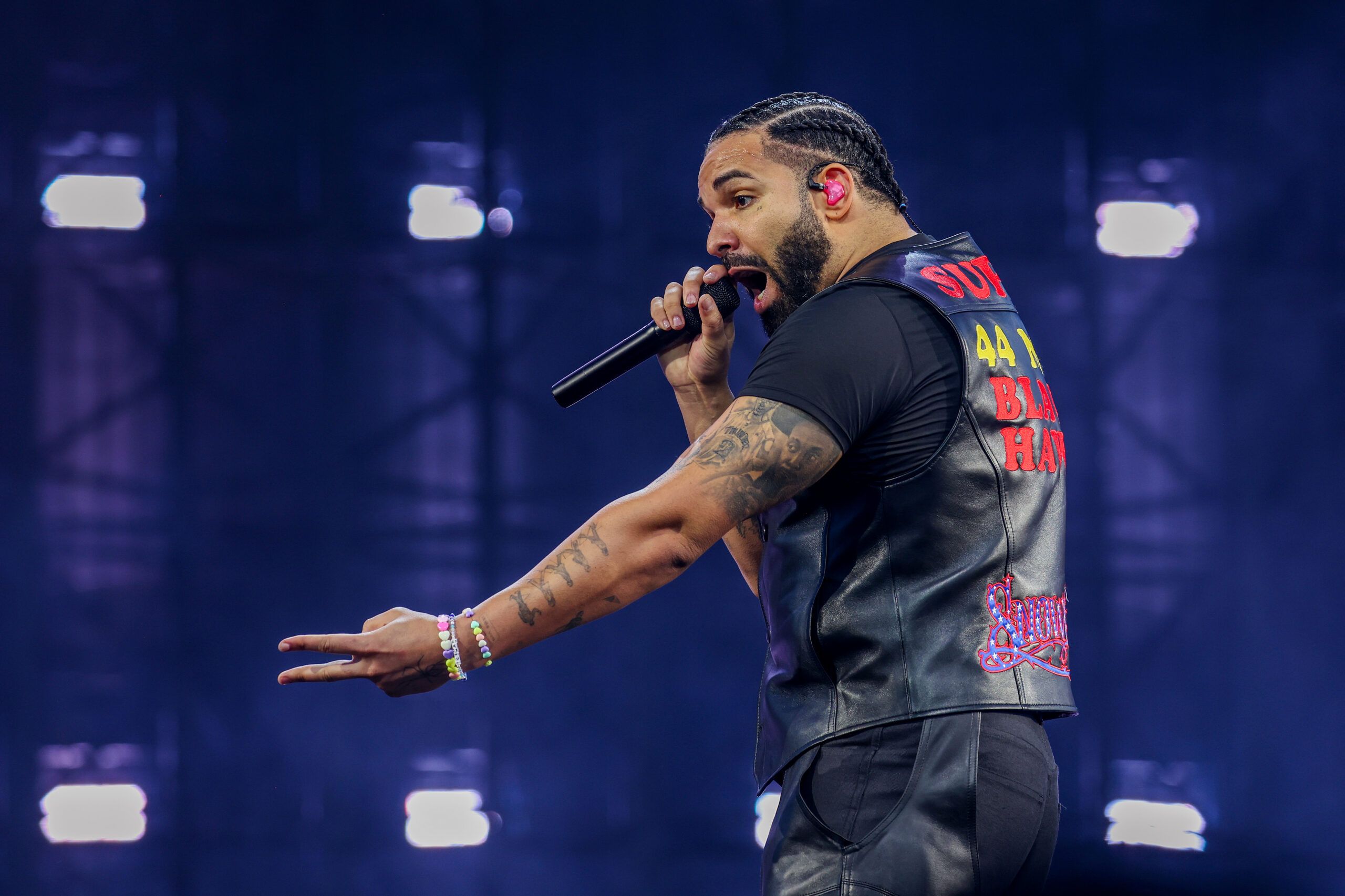 Drake Targets UMG Execs Directly In New Lawsuit Amendments