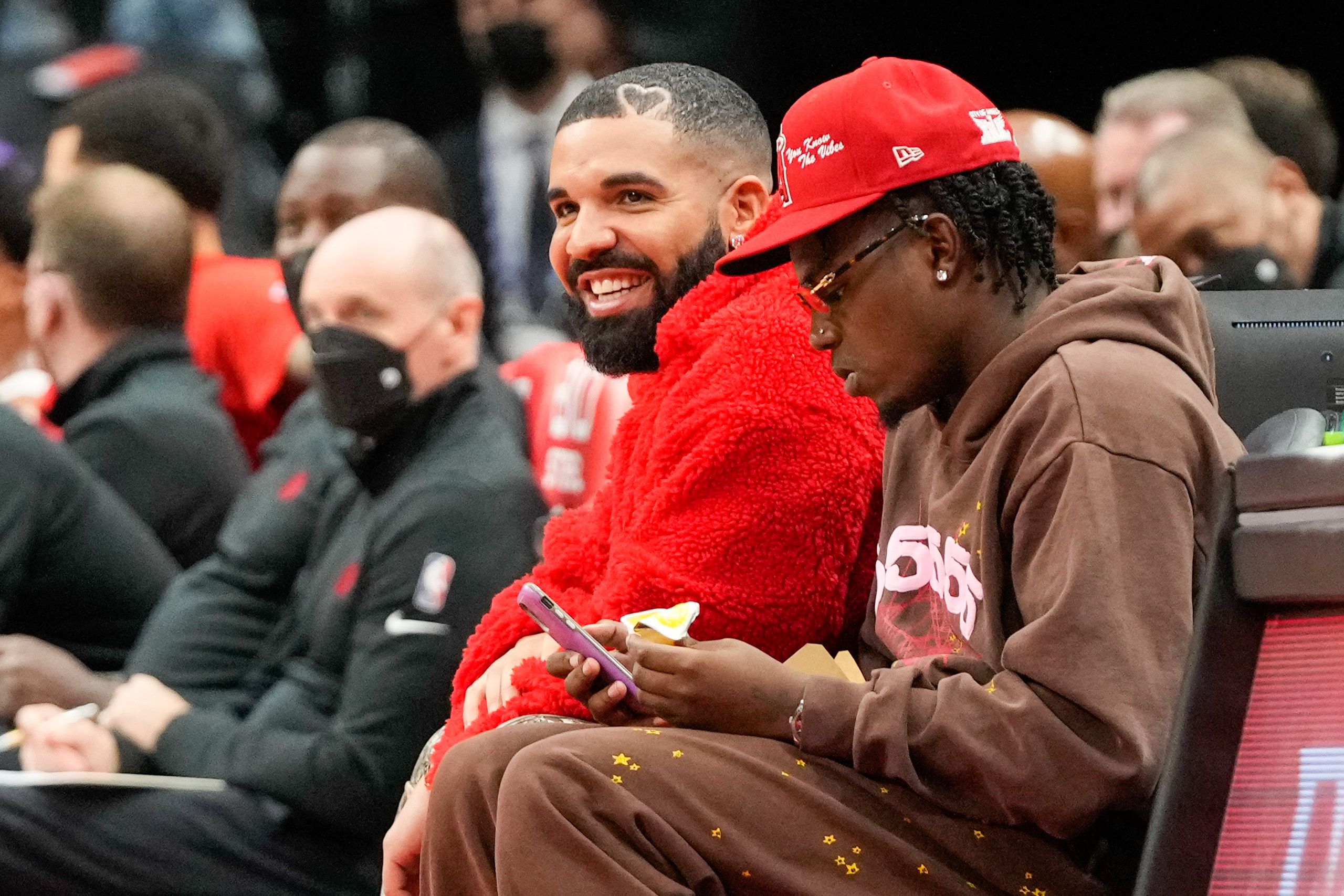 Drake Seeks Interscope CEO's Financial Records In UMG Lawsuit