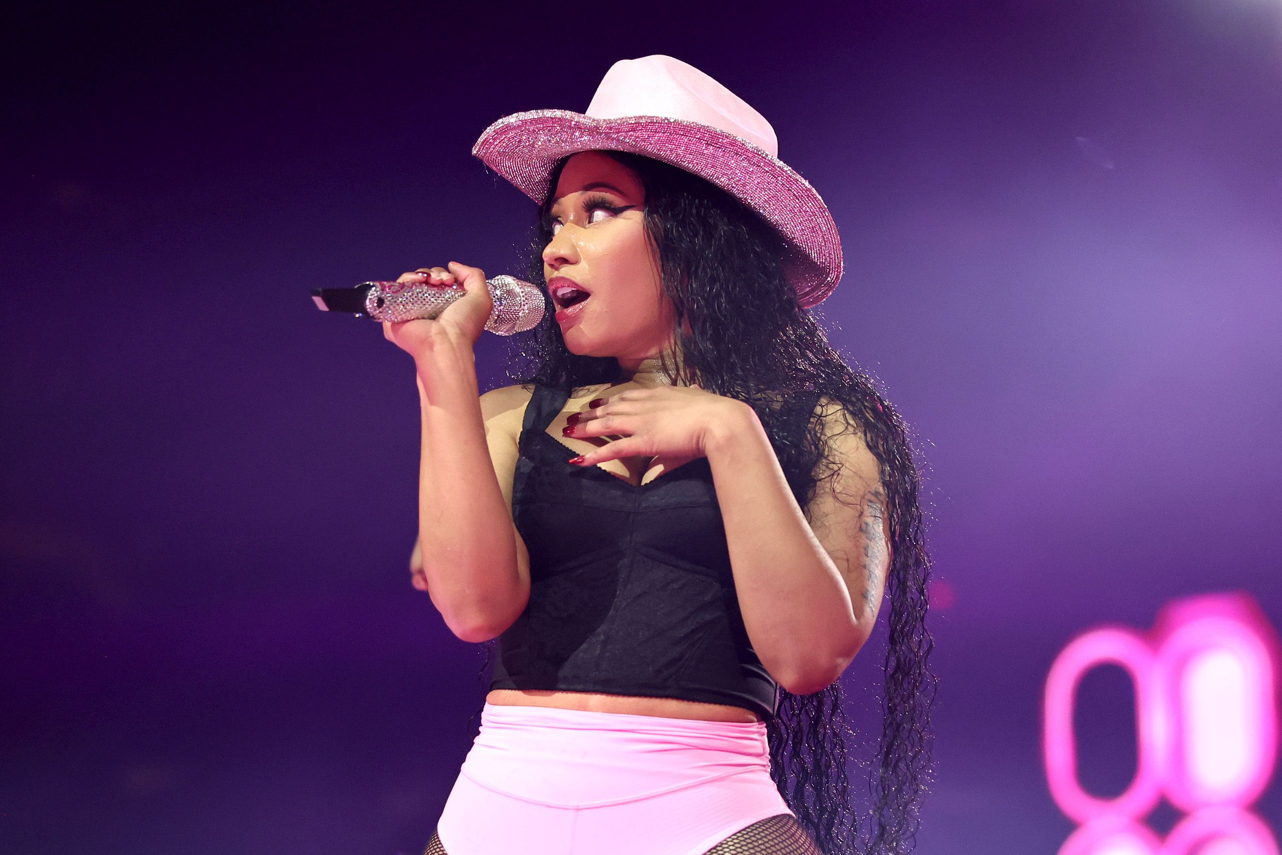 Nicki Minaj Turns Heads In Vintage Versace After Viral Rants