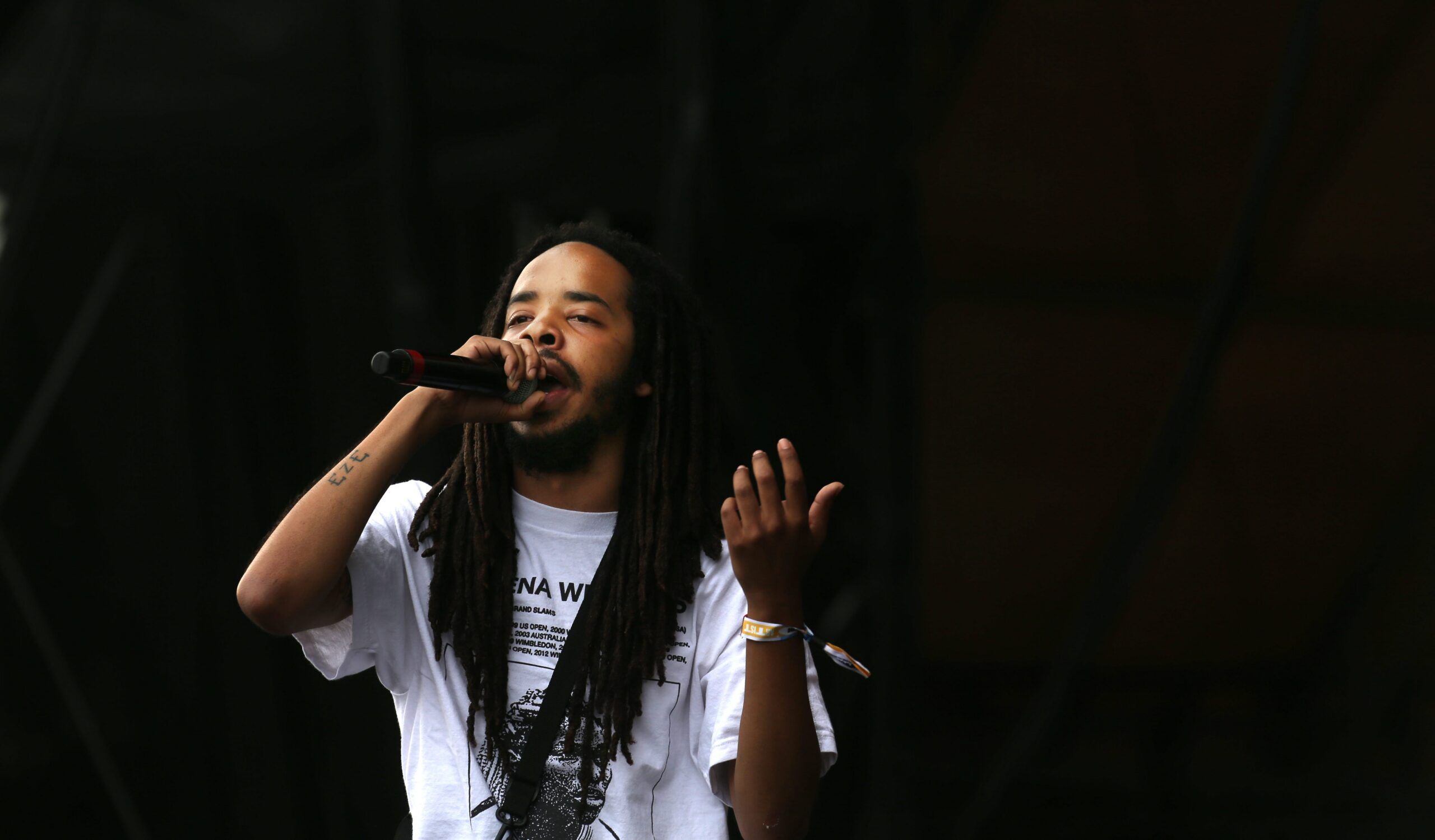 Earl Sweatshirt Drops Featureless Tracklist For "Live Laugh Love"