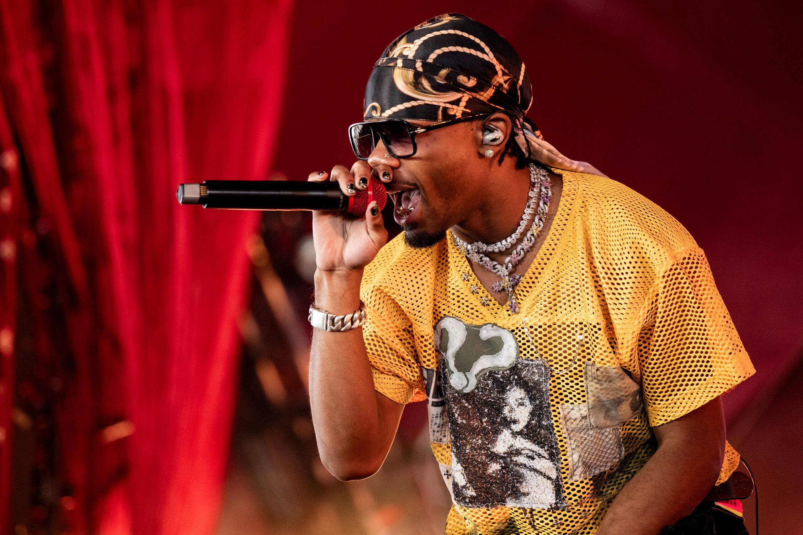 Adin Ross Calls Out Friend Who Allegedly Worked With D4vd