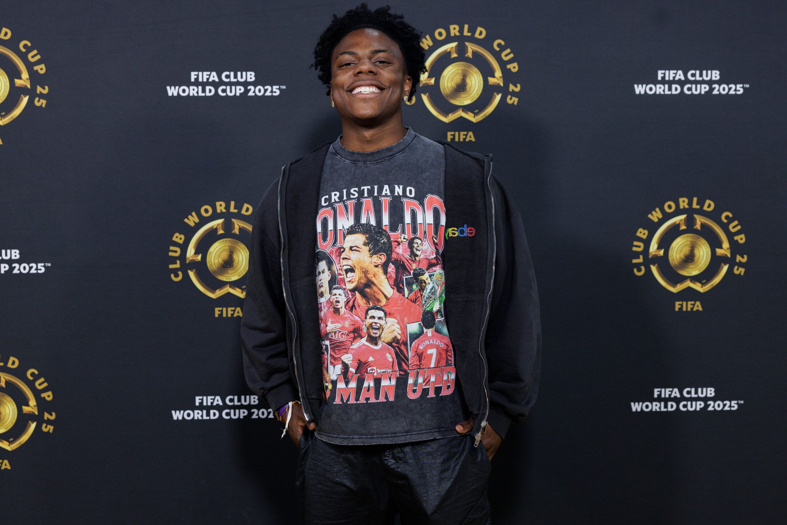 iShowSpeed Links Up With Meek Mill & Receives DreamChasers Chain During ...