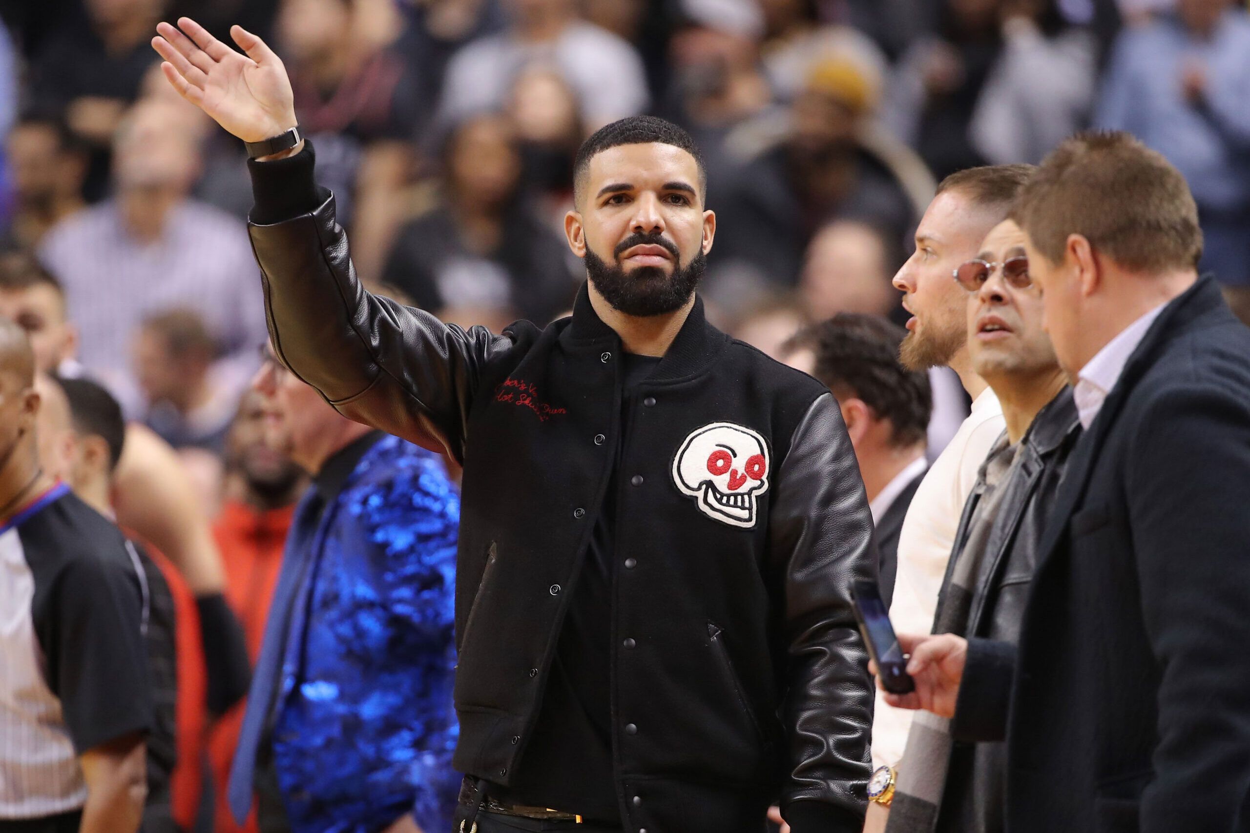 6ix9ine Argues That Drake's Background Exempts Him From Snitch Allegations