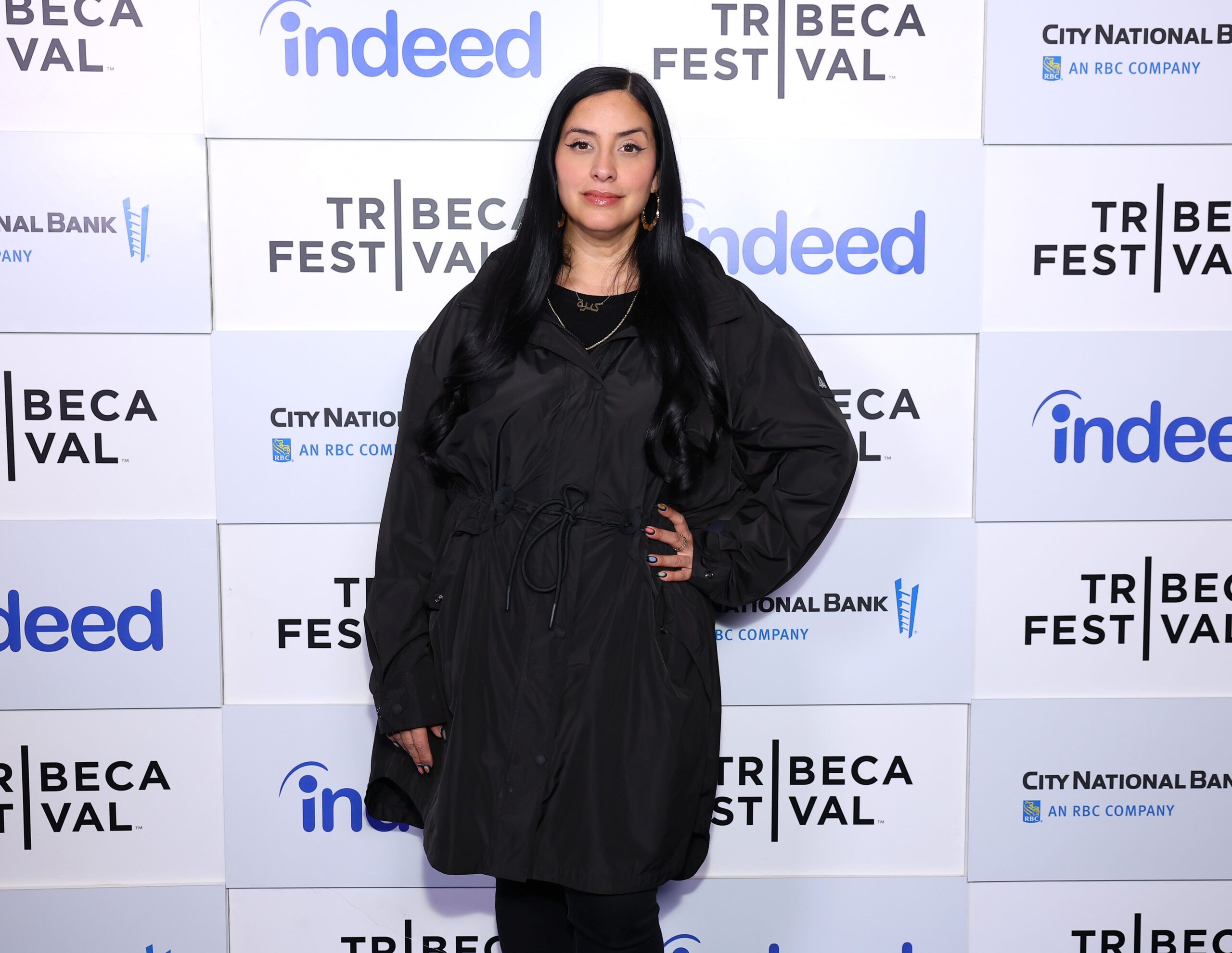 Laura Stylez Claims Roaches & Homeless People Caused Recording Issues ...