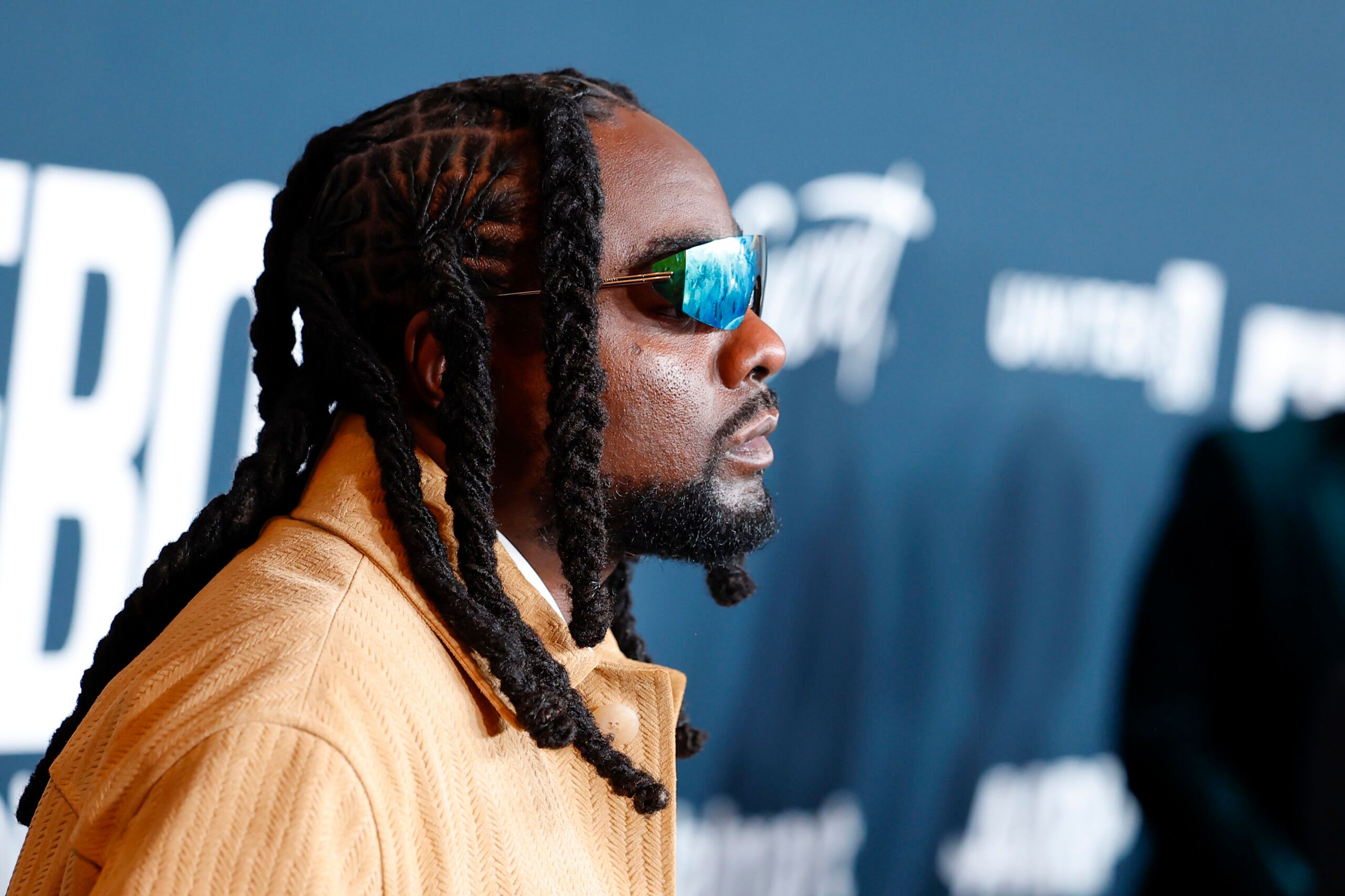 Wale Wears Nike GT Future "Lightning"