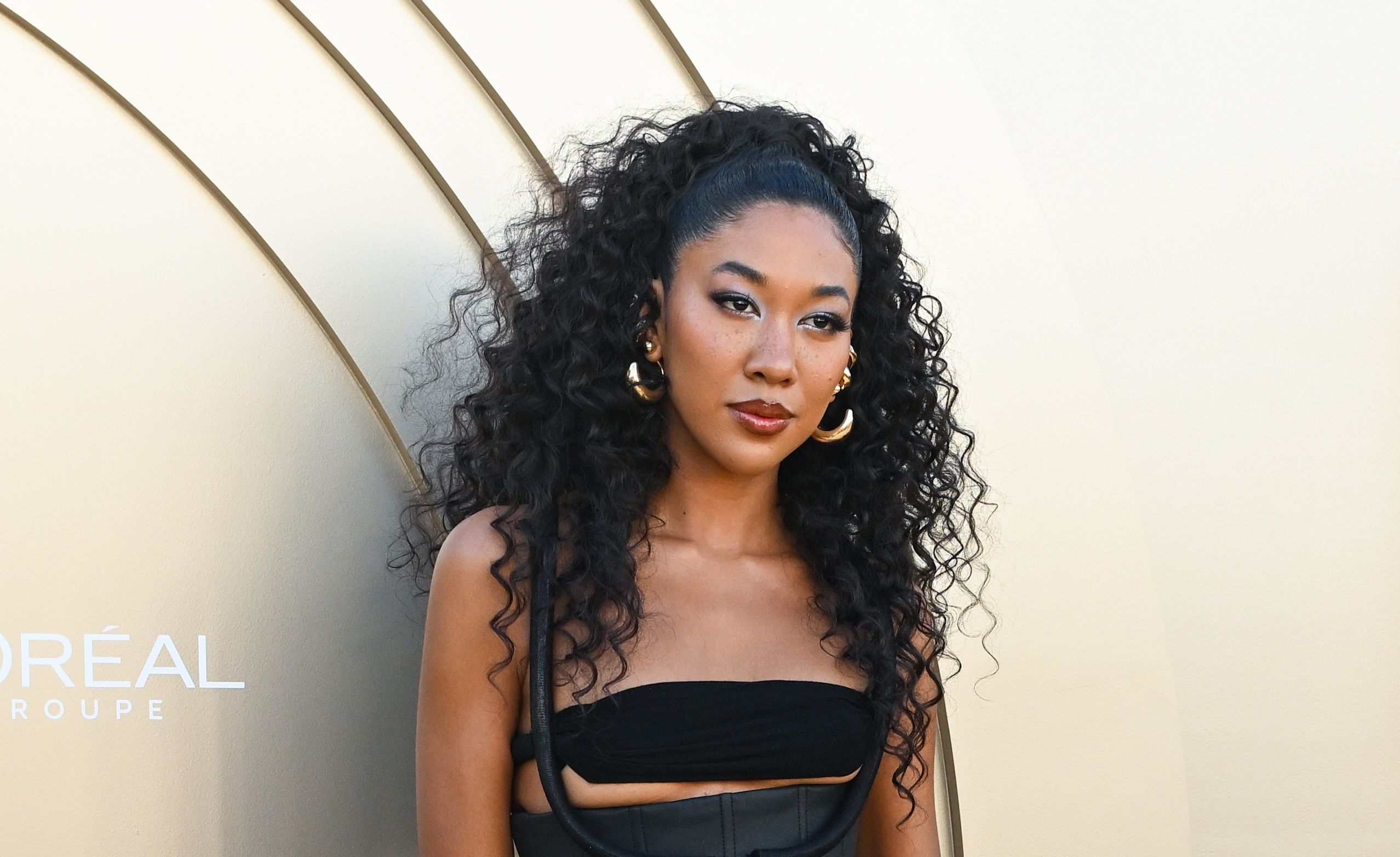 Aoki Lee Simmons Refuses To Return To The U.S. As She Enjoys Bali