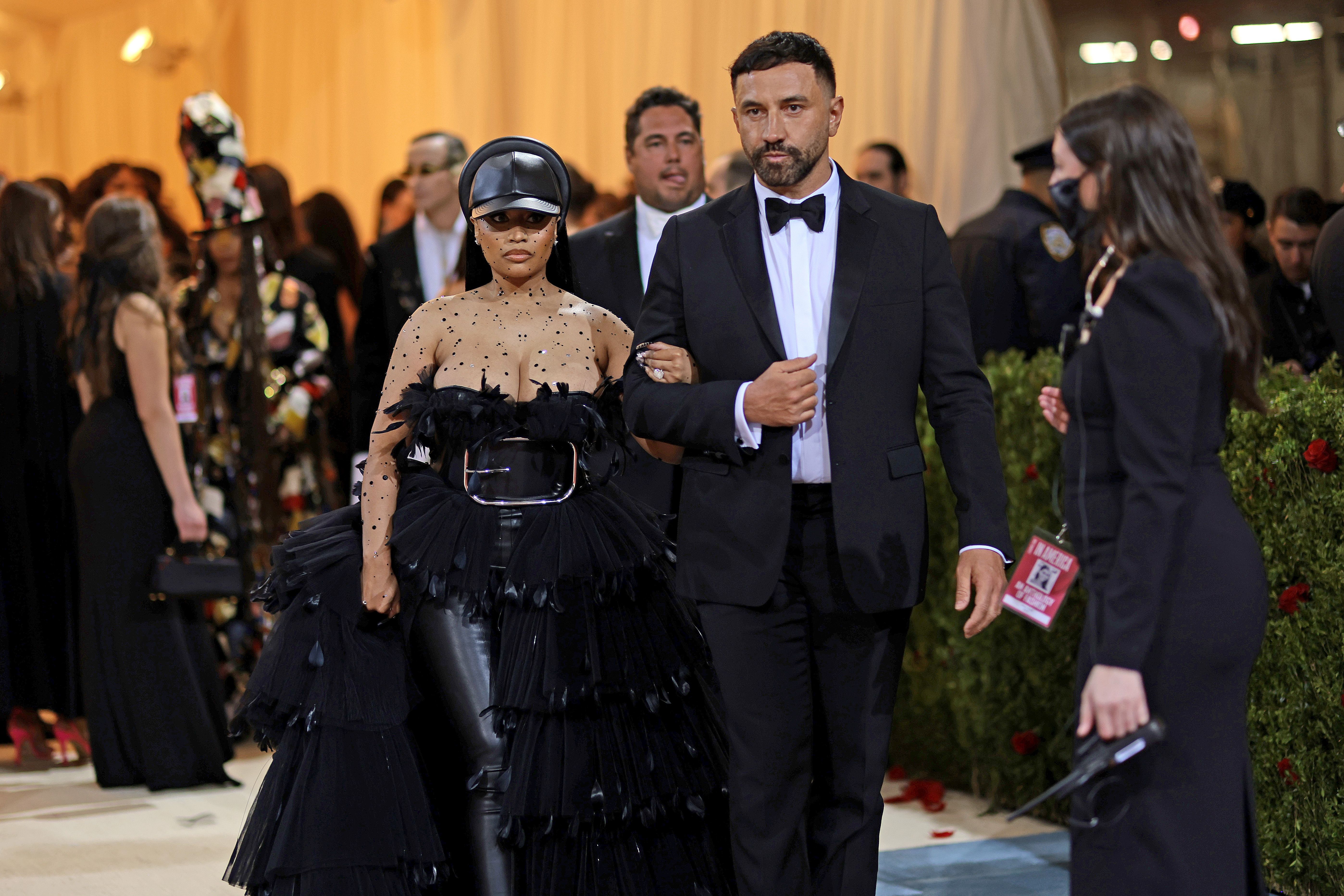 Nicki Minaj Jokingly Calls Out Man Who Leaked Info About Her Met Gala ...