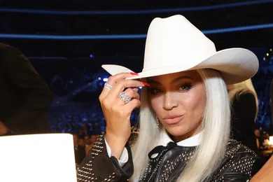 Beyonce's Ice Spice & Coco Jones Greeting Has Fans Noticing A Stark ...