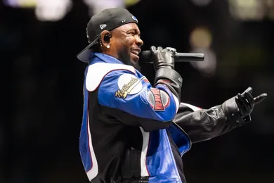 Kaitlyn wwe boobs meet me at the door and lead me to the