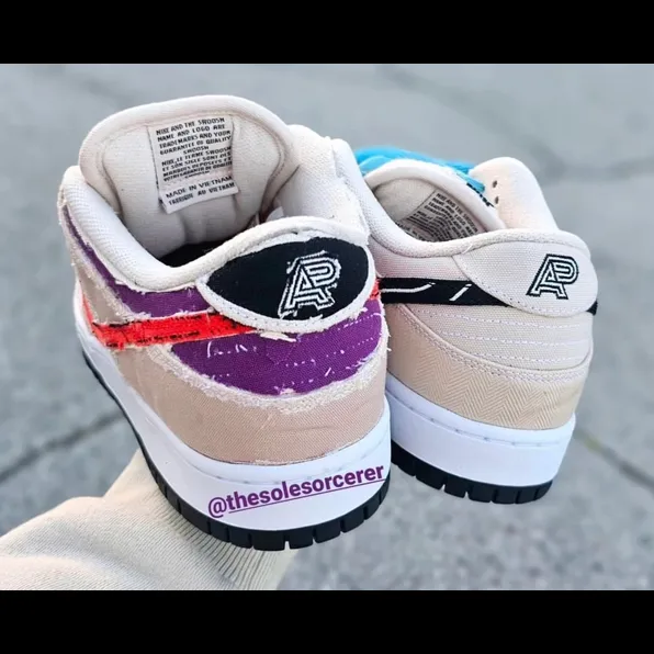 Nike SB Dunk Low x Albino & Preto First Look