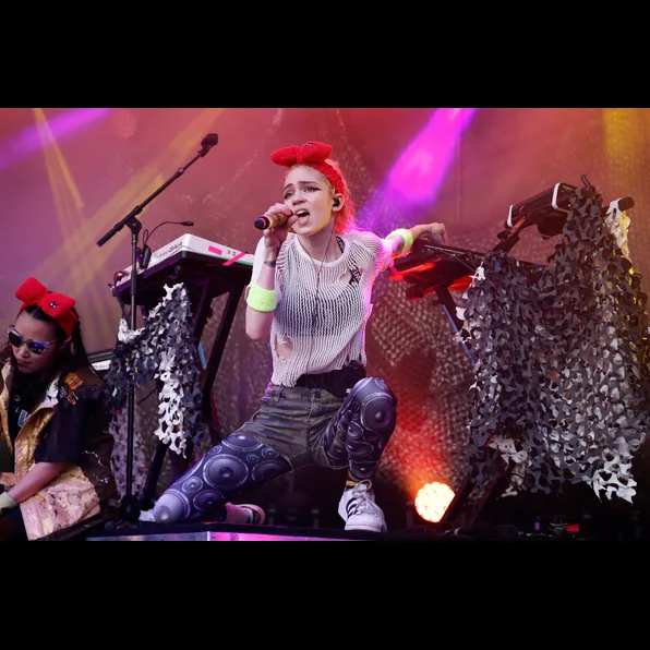 Grimes Net Worth 2023: How Much Is The Singer Worth?