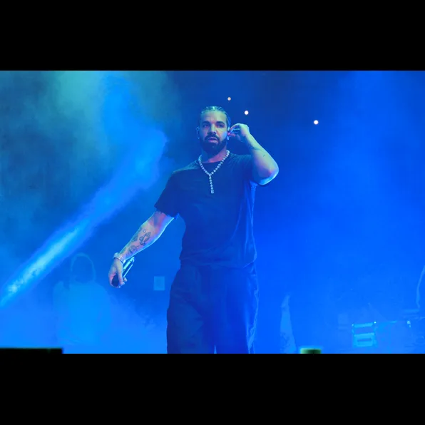 Drake Transforms Theme Park Into Art Extravaganza In Los Angeles ...