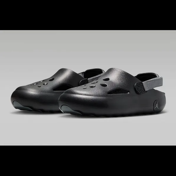 Jordan Hydrip Clog “Black” Just Dropped With Sleek, Minimal Styling