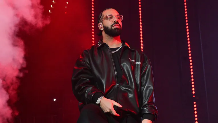 Unreleased Drake Song Goes Off In Houston Nightclub