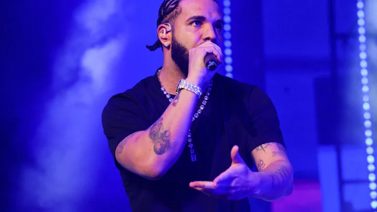 Fan Throws A Phone At Drake On-Stage At First Show Of Tour