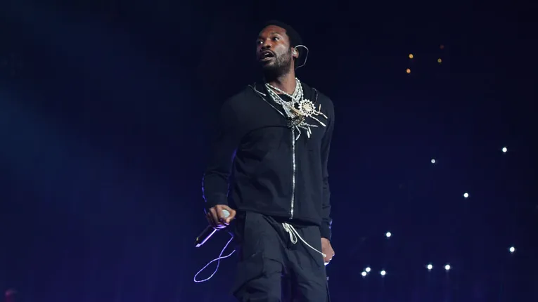 Meek Mill Claims Record Labels Are Benefitting From "Black Murder And ...