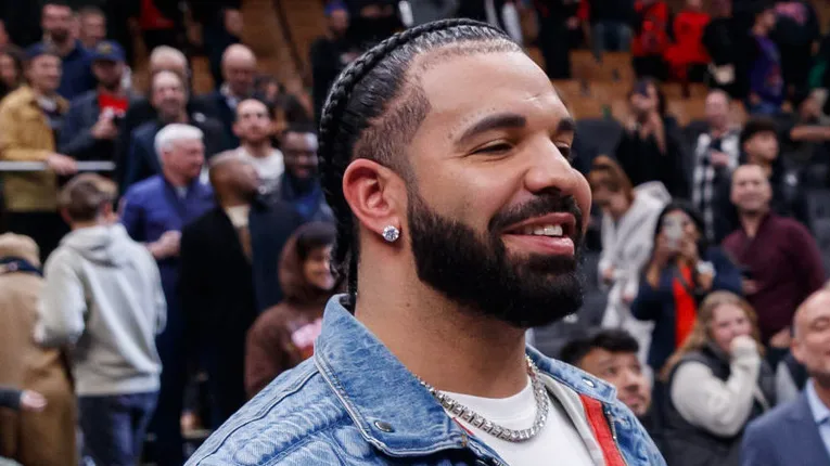 Drake Wins Five 2023 Billboard Music Awards