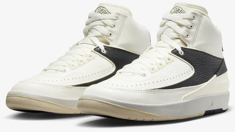 Air Jordan 2 WMNS “Sail/Black” Complete Photos Revealed