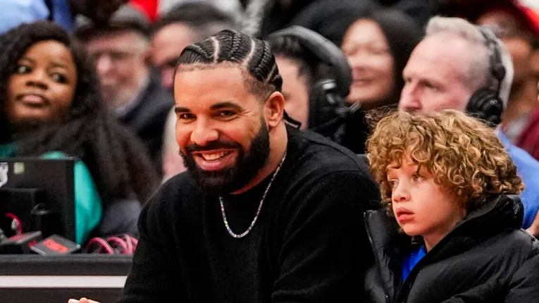 Drake & Adonis Sit Courtside At NBA Game, Father & Son Watch Heat ...