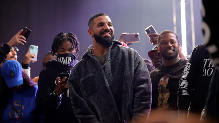Drake And Sexyy Red Pose As A Couple In "Rich Baby Daddy" Music Video