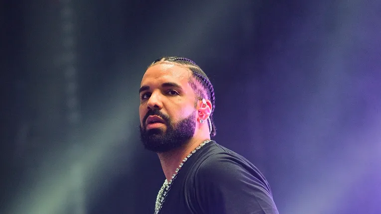 Drake Fires Back At Everyone On Leaked Diss Track, But It Might Be AI