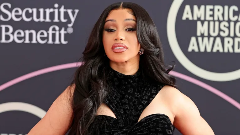Cardi B Flaunts Baby Bump In The Studio While Perfecting New Album