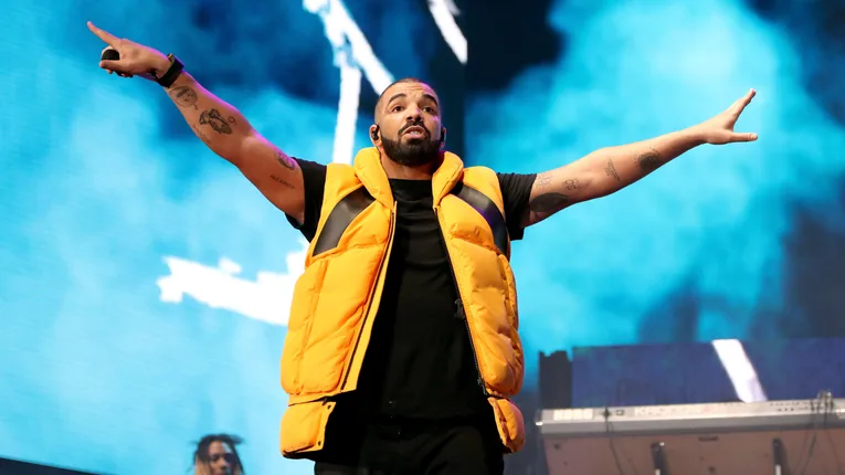 Drake Blows Up His "Plot Twist" Instagram With Tons Of New Posts