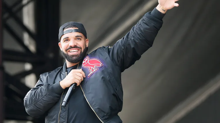 Drake Makes His Grand Full-Length Return On Our New "Fire Emoji ...