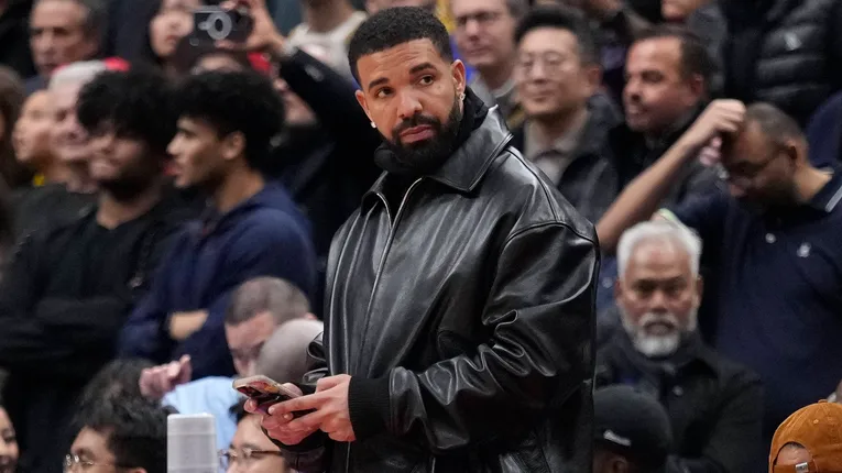 Drake Reveals The Original Tracklist For "$ome $exy $ongs 4 U" With ...