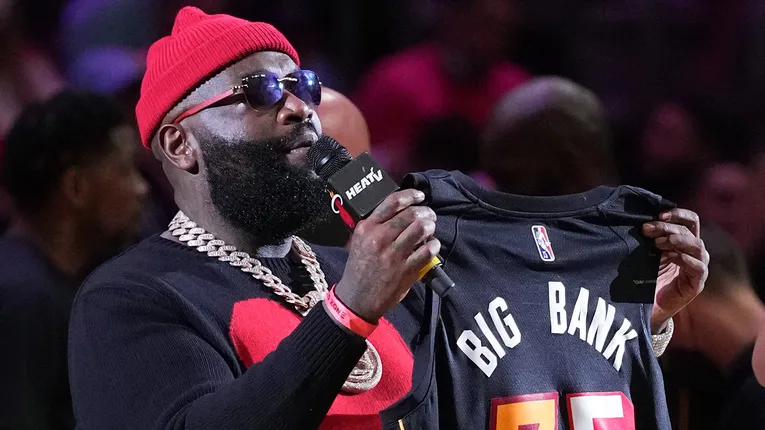 Drake Drops Sly Rick Ross Diss On New Song "What Did I Miss?"﻿