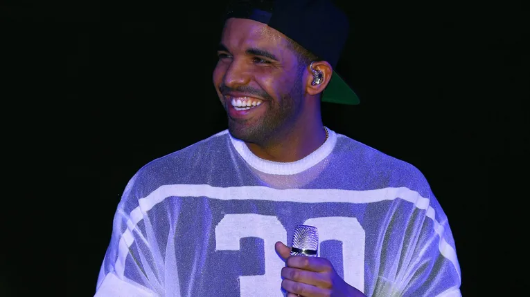 Drake Buys Extremely Rare Michael Jackson Album