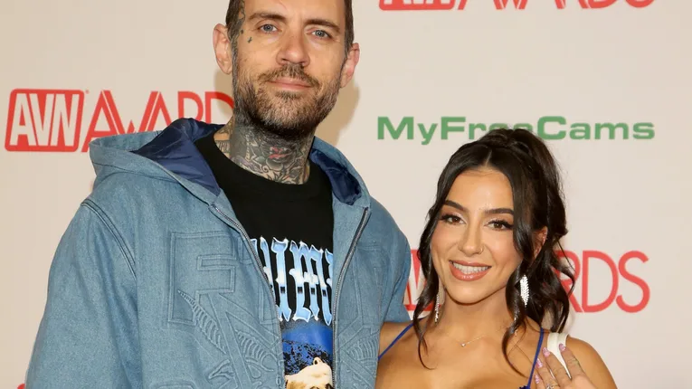 Lena The Plug Offers To Sleep With Blueface Under A Few Conditions
