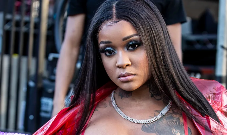 Stunna Girl - HotNewHipHop