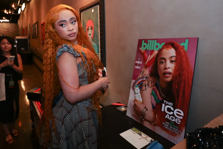 Ice Spice's Mom Goes Viral As Fans Thirst Over New Video