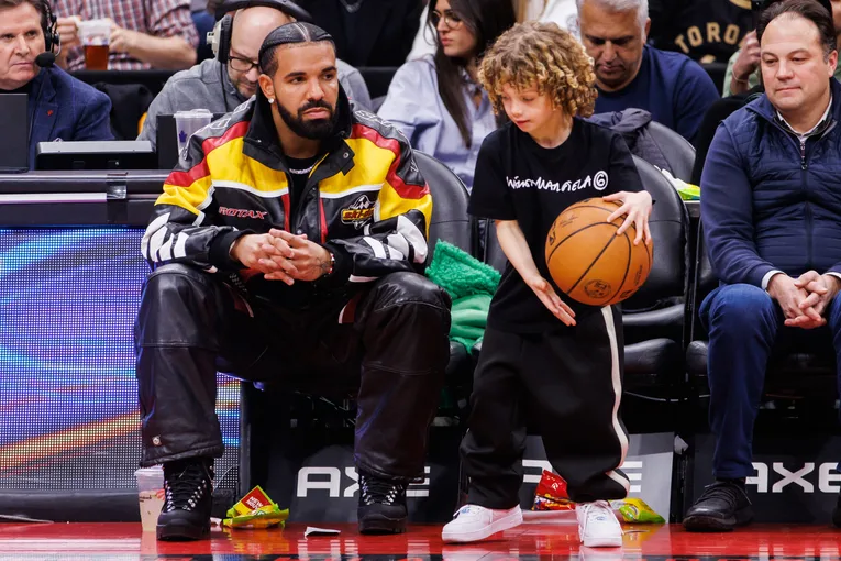 Drake Spends His 500th Week On The Artist 100 Chart