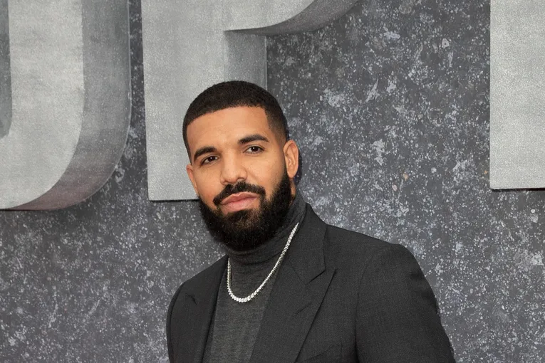 Drake Issues Apparent Response To “We Still Don’t Trust You” Drama