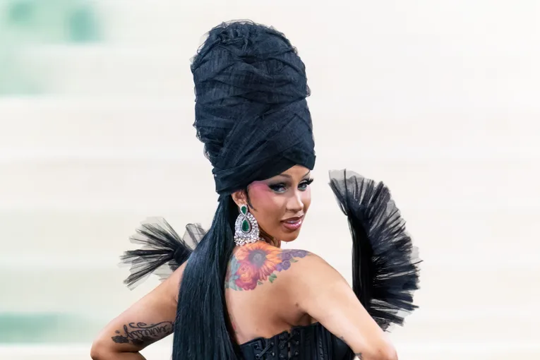 Cardi B Hilarious Claps Back At Body Shaming Comments By Eating Pancakes