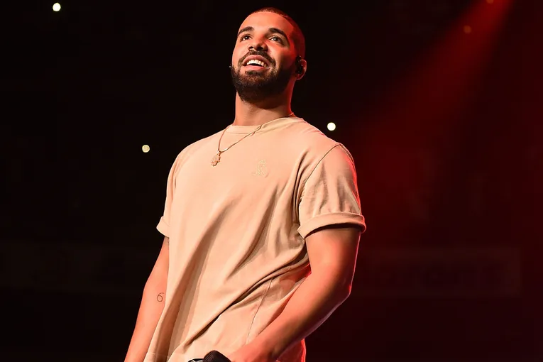 Drake Posts Fried Rice On Instagram & Subtly Jabs At Kendrick Lamar's ...