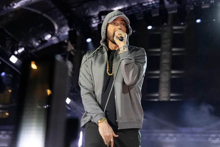 Eminem Leaves Fans Thrilled After Performing Several Classics At ...