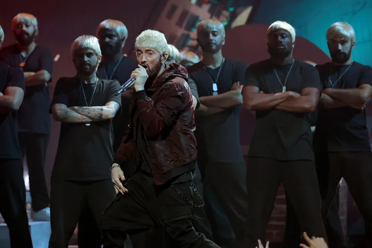 Eminem Throws It Back At The VMAs By Recreating Iconic Slim Shady ...