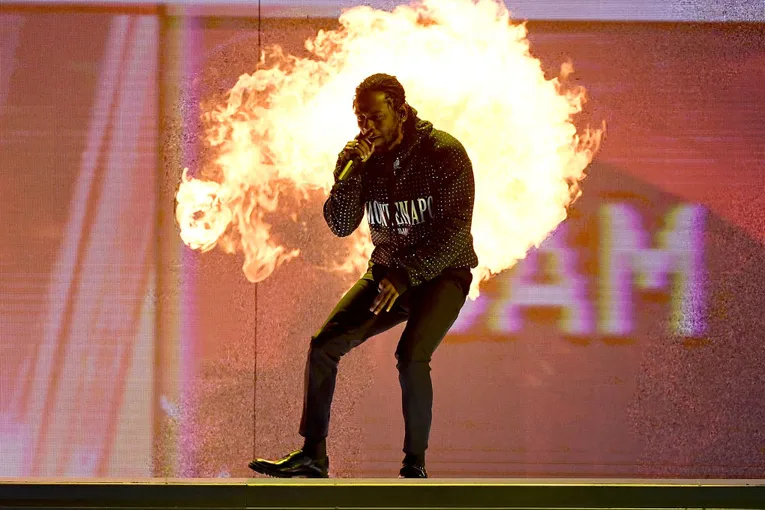 Kendrick Lamar's New Song Has The Internet In An Absolute Chokehold