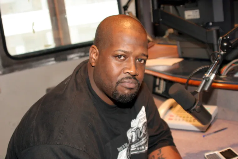 DJ Clark Kent Recalls Introducing Jay-Z To Biggie In Resurfaced Clip As ...