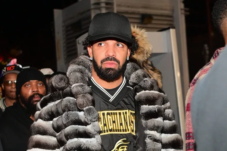 Drake Proclaims His PARTYNEXTDOOR Collab Album Will Be A "Classic"