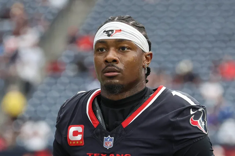 DJ Akademiks Accuses Stefon Diggs Of Stealing Rappers' Girls Amid Yung ...