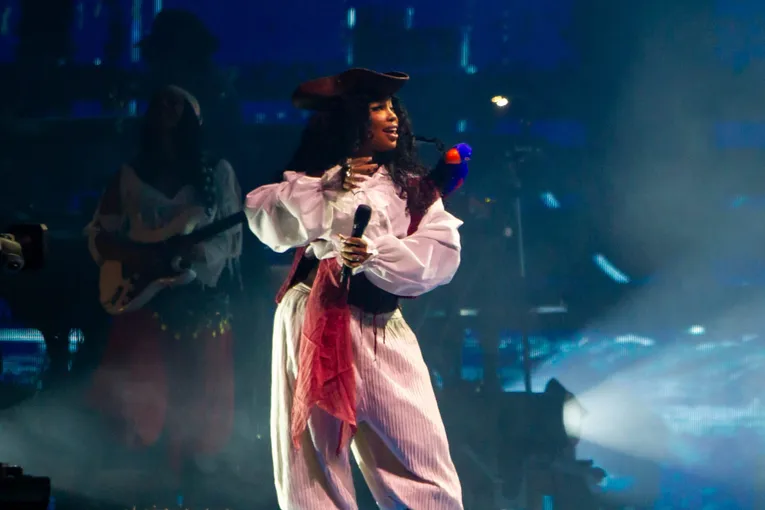 SZA Reveals Her Contract Is Almost Over And Ponders On What Its Last ...