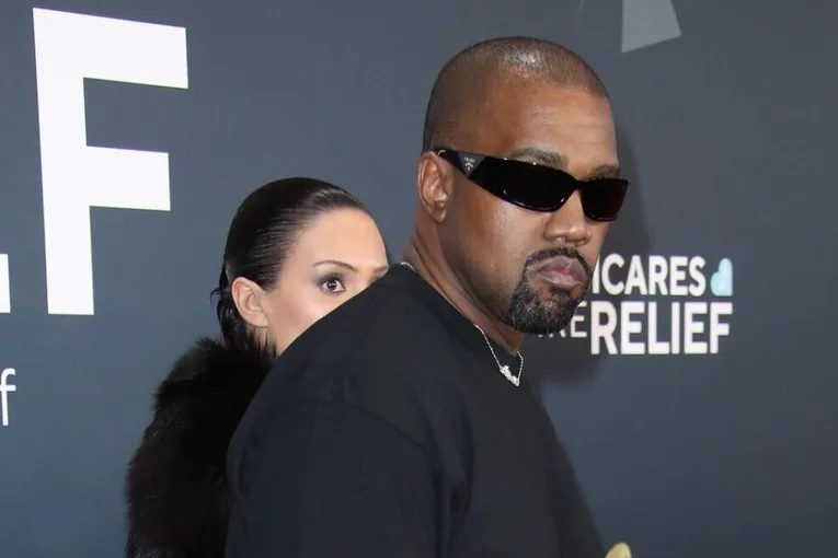 Kanye West Goes Off On Ex-Assistant Lauren Pisciotta In New Rant: "She ...