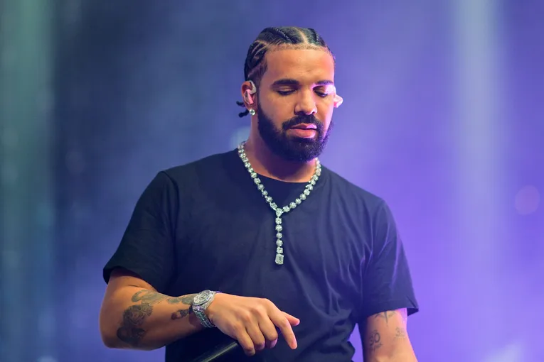 Drake Previews "SOMEBODY LOVES ME" Off Of His & PARTYNEXTDOOR's ...